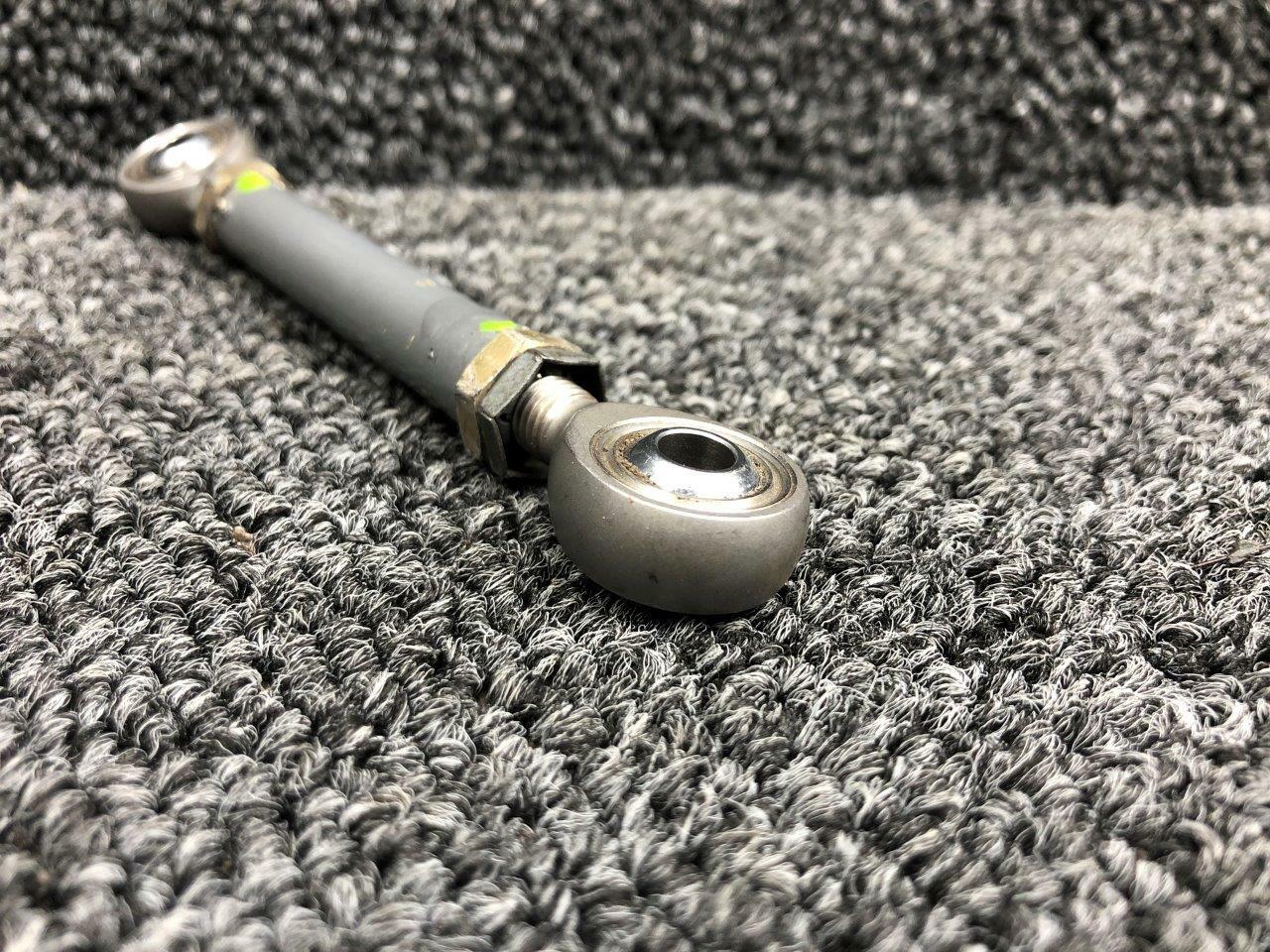 A007-4 Robinson R22 Tail Rotor Drive Push Pull Rod Assembly