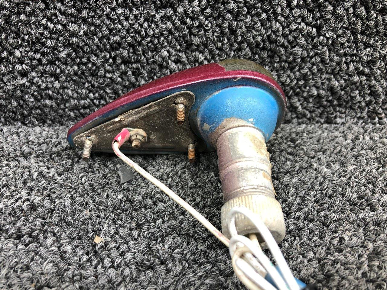 472-896 / W1282 Piper PA28-151 LED Navigation Light Assembly RH