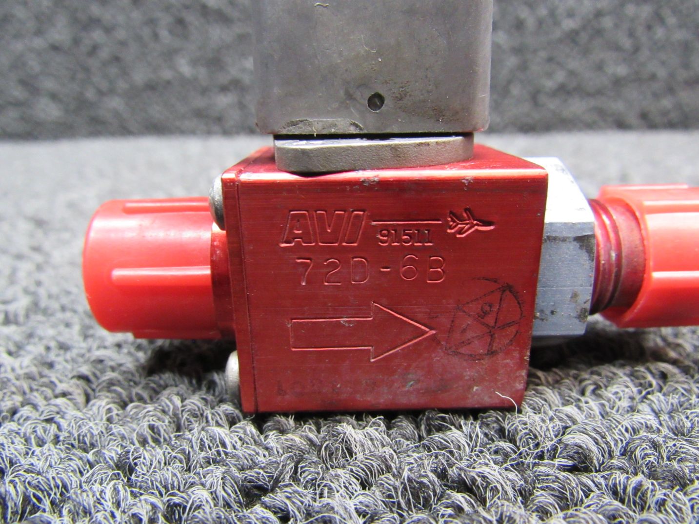 72D-6B Beechcraft BE-77 AVI Fuel Shut-Off Valve Assembly