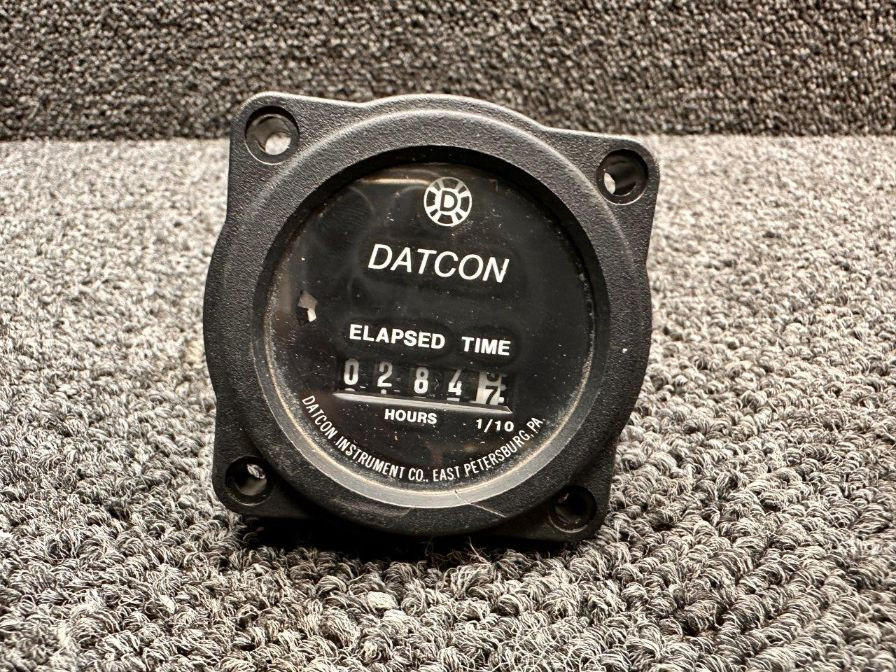 773 Datcon Hour Meter Indicator (Hours: 284.7) (Volts: 4-40)