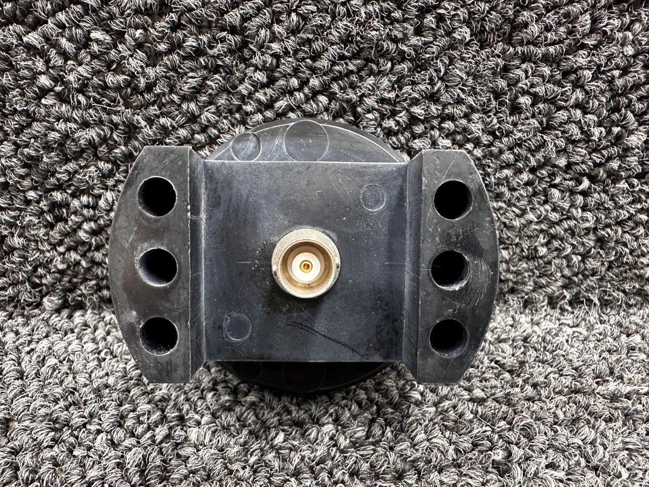 21-37-01 Trivec-Avant VOR-LOC-GS Antenna