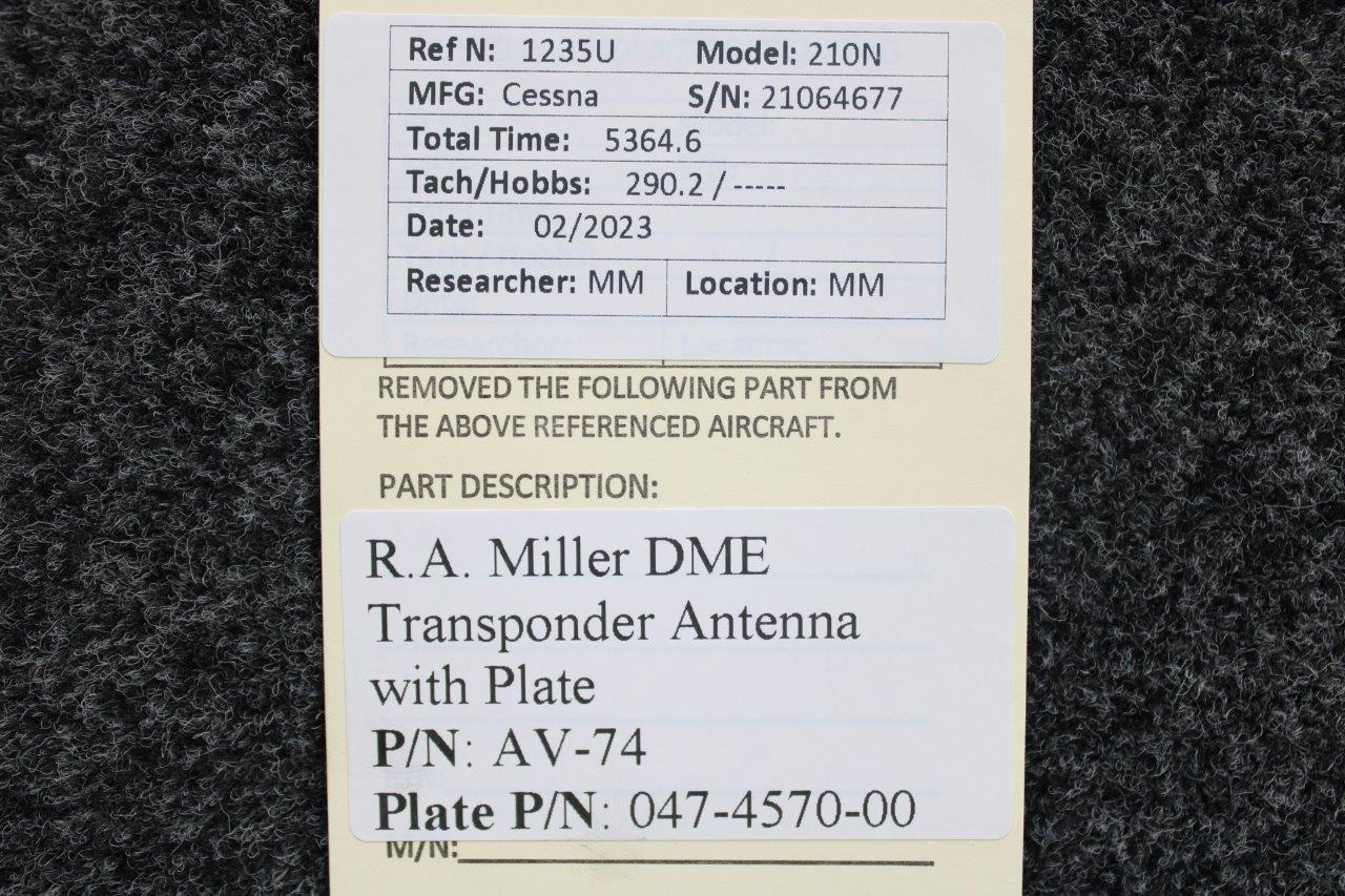 AV-74 RA Miller DME Transponder Antenna with Plate