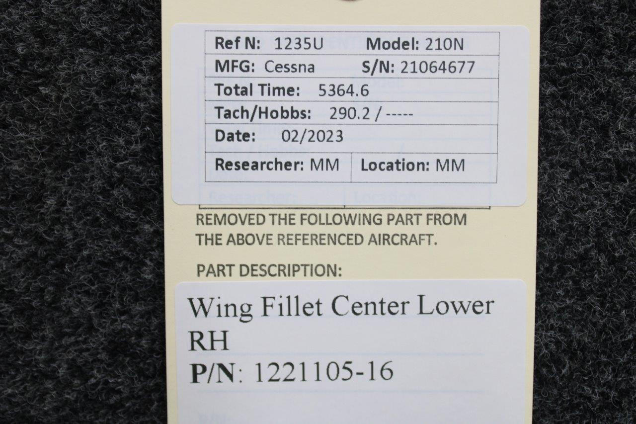1221105-16 Cessna 210N Wing Fillet Center Lower RH