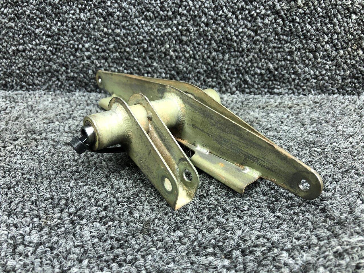 1221087-2 Cessna 177 Right Hand Aileron Bellcrank Assembly