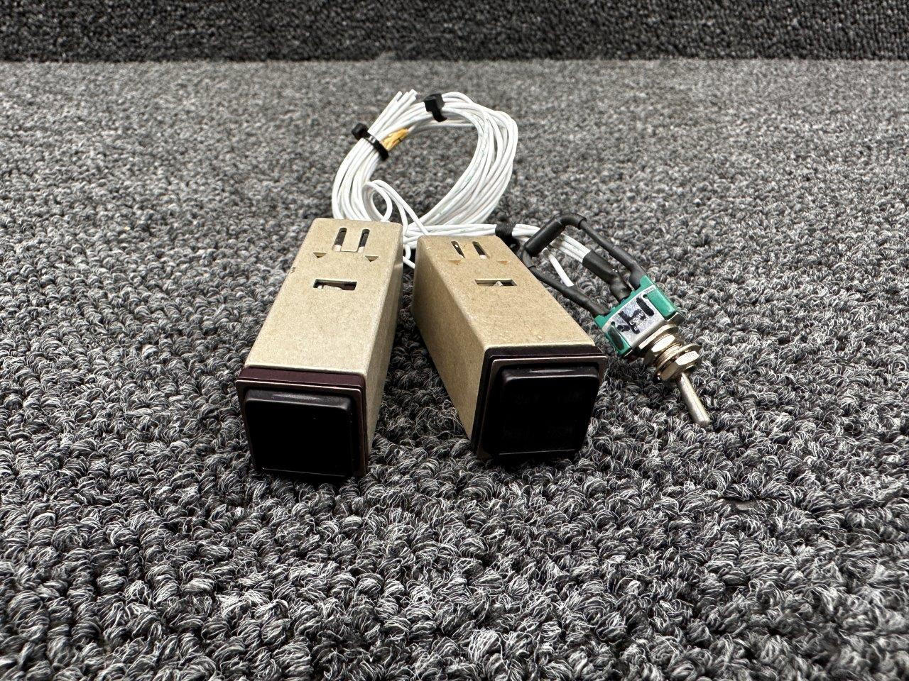 96182 (Alt: 4766-101) Eaton Push Button Indicating Light Set- With Switch