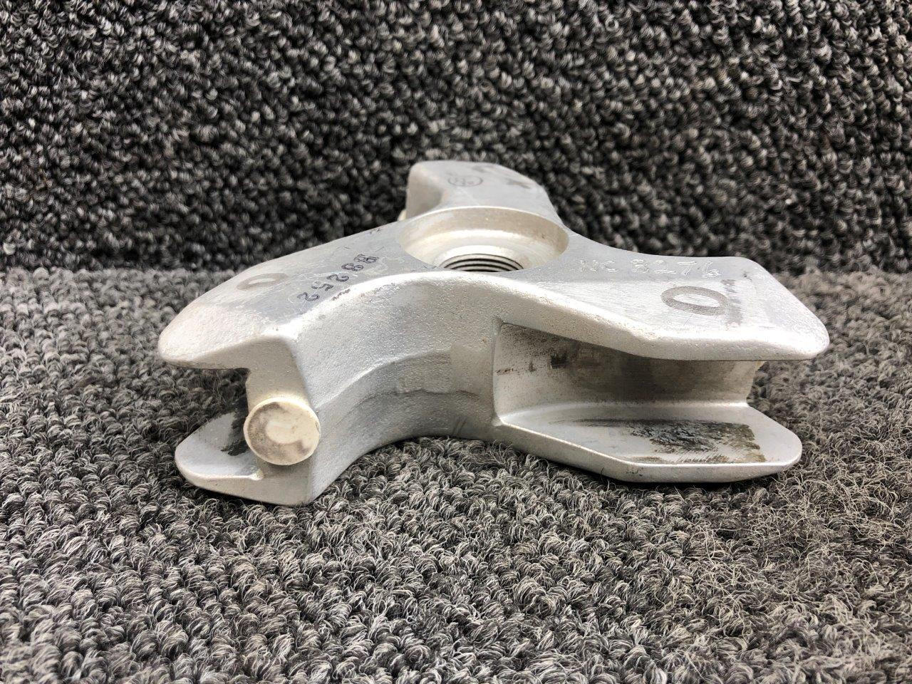 B-3252 Hartzell Internal Blade Propeller Fork (3 Blade) For Sale