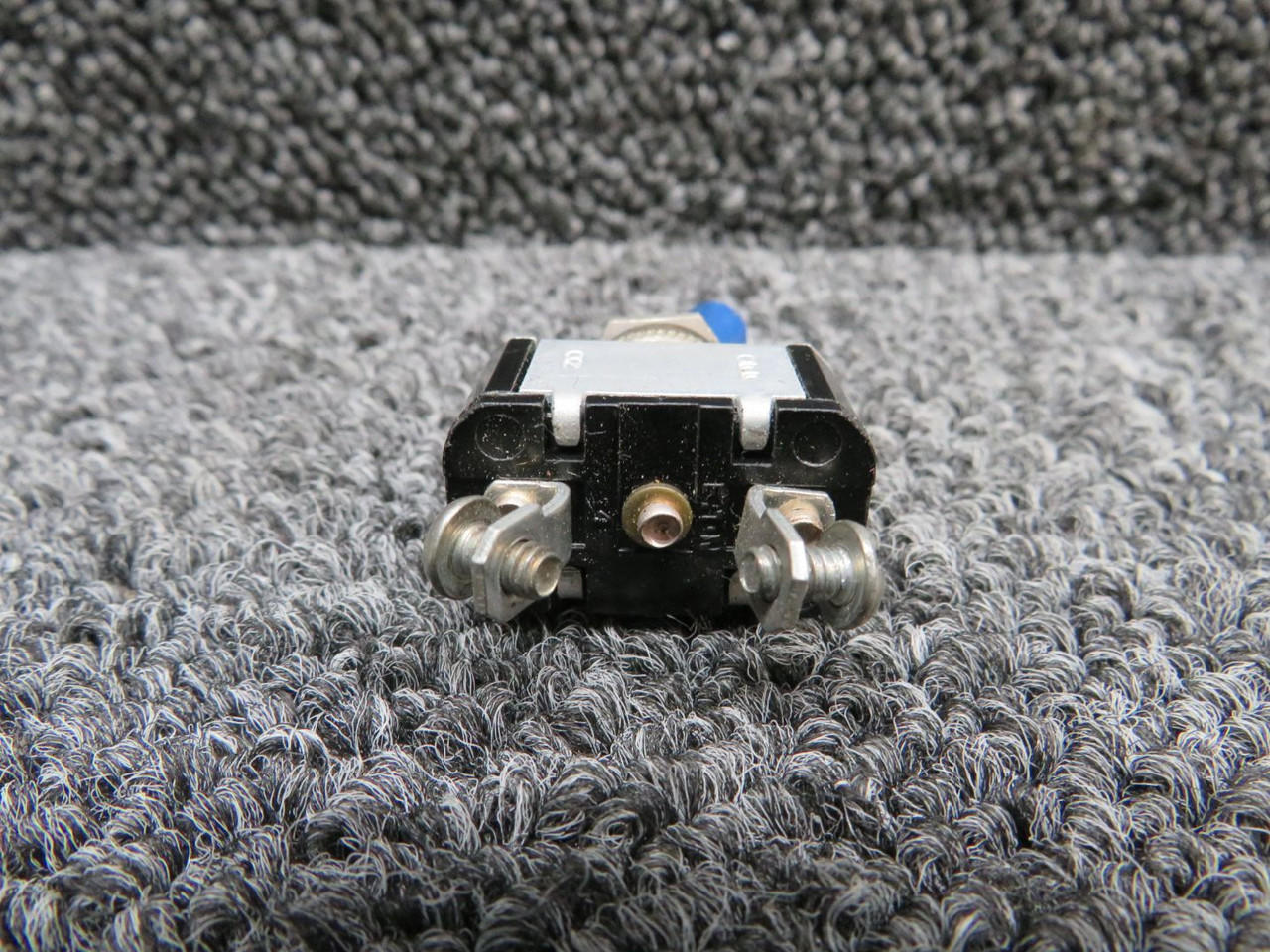 MS35058-22 (Alternate: 8801K22) Cutler-Hammer Toggle Switch