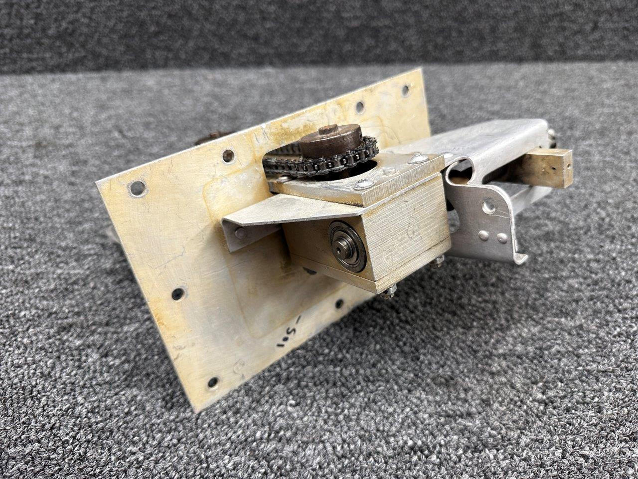 740225-501 Mooney Stabilizer Forward Control (Locked Actuator)