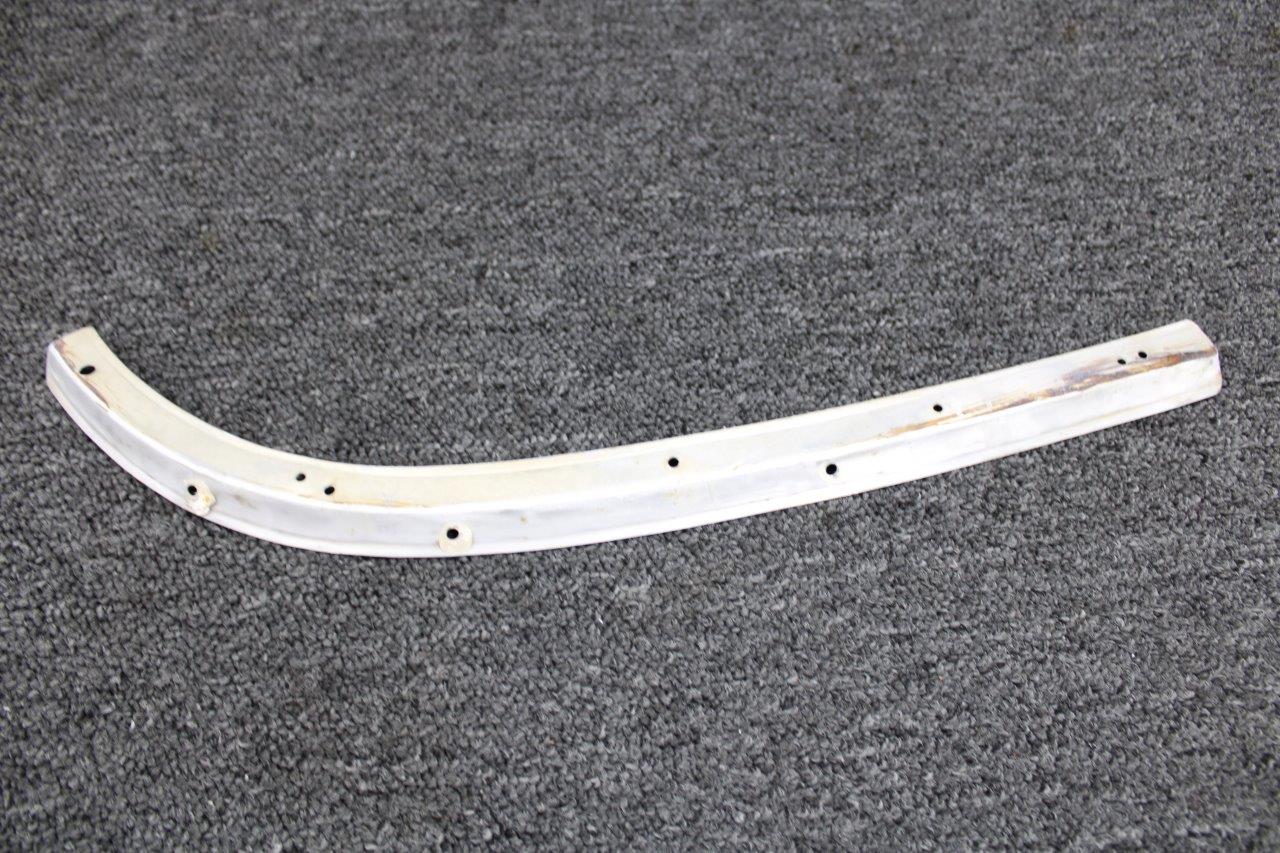 20677-007 Piper PA30 RH Upper Windshield Angle