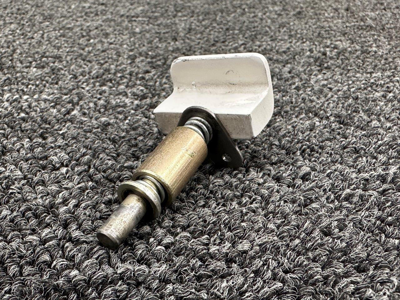 84968-002 Piper PA46-310P Upper Cabin Door Lock Handle For Sale