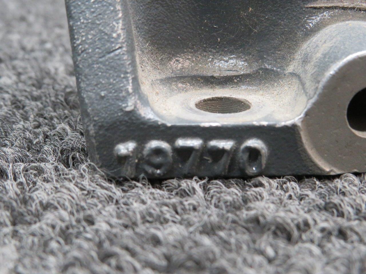 19770 Lycoming Aircraft Components Engine Mounting Bracket