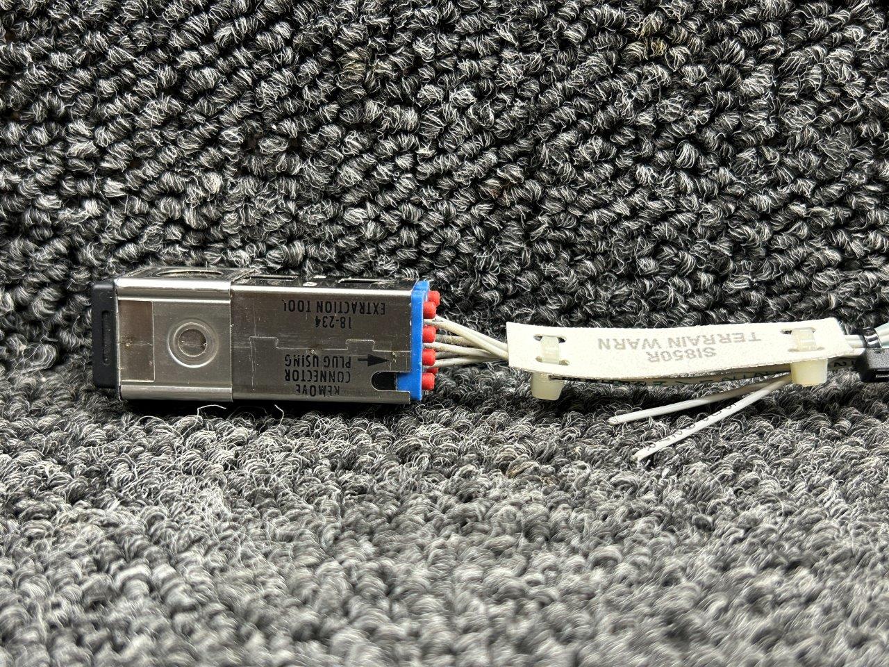 M22885/1084018 Cessna Citation 550 Terrain Warning Indicator Light For Sale