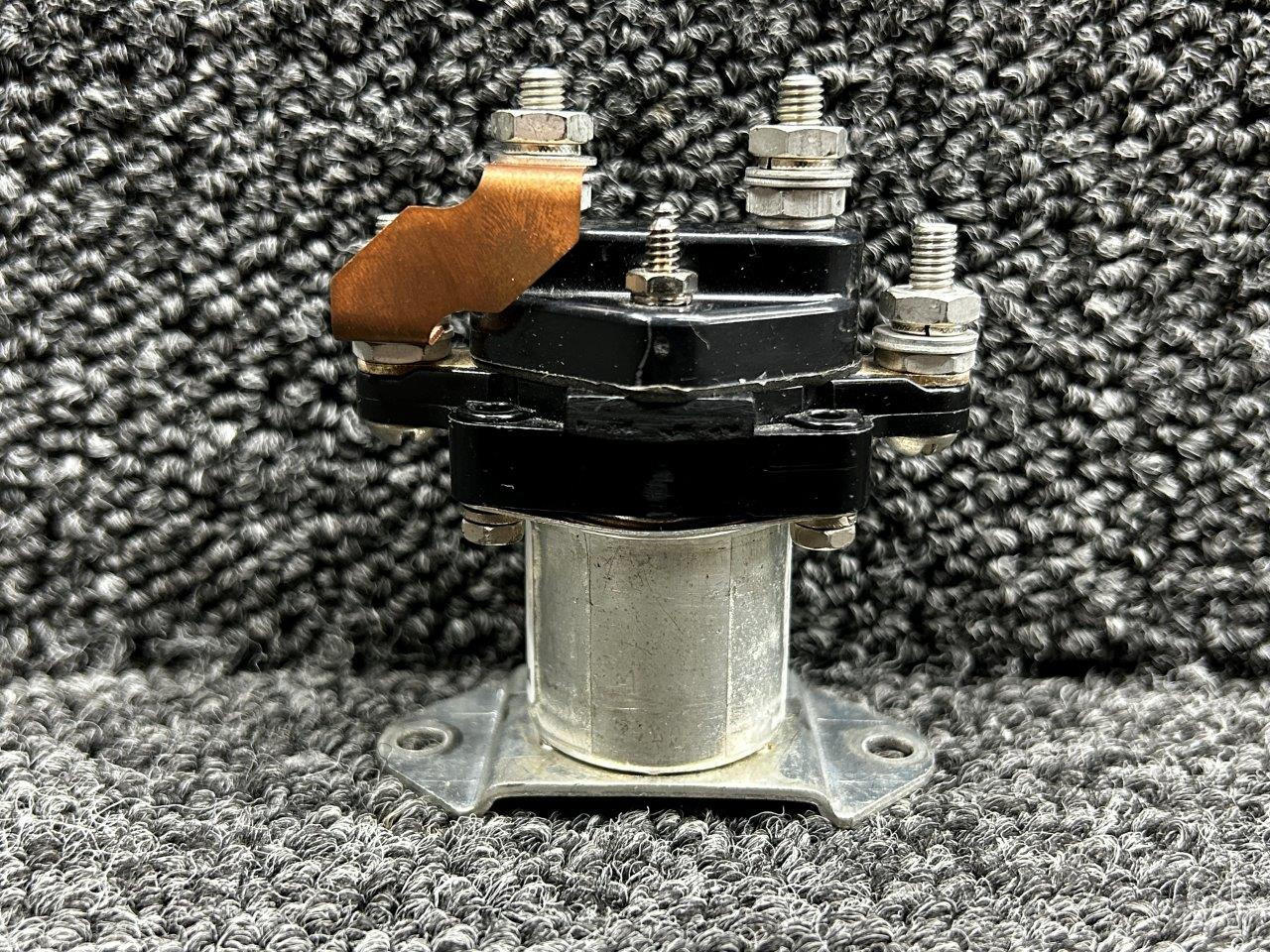 6041H220 (Alt PN: MS24187-D1) Labinal Relay, Solenoid (Volts: 28, Amps: 50)