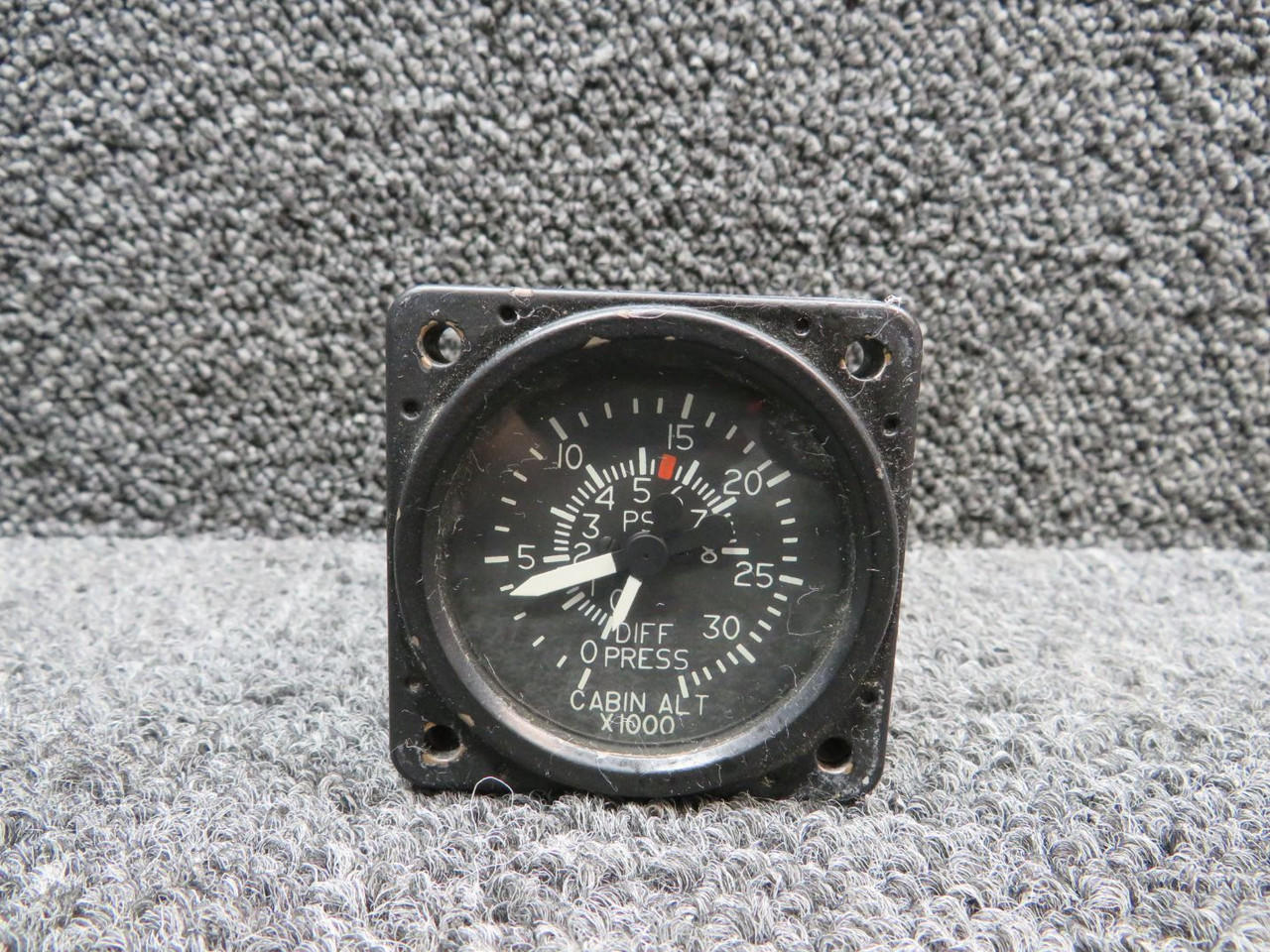 3000-J37 United Instruments DIff Pressure And Cabin Altitude Gauge ...