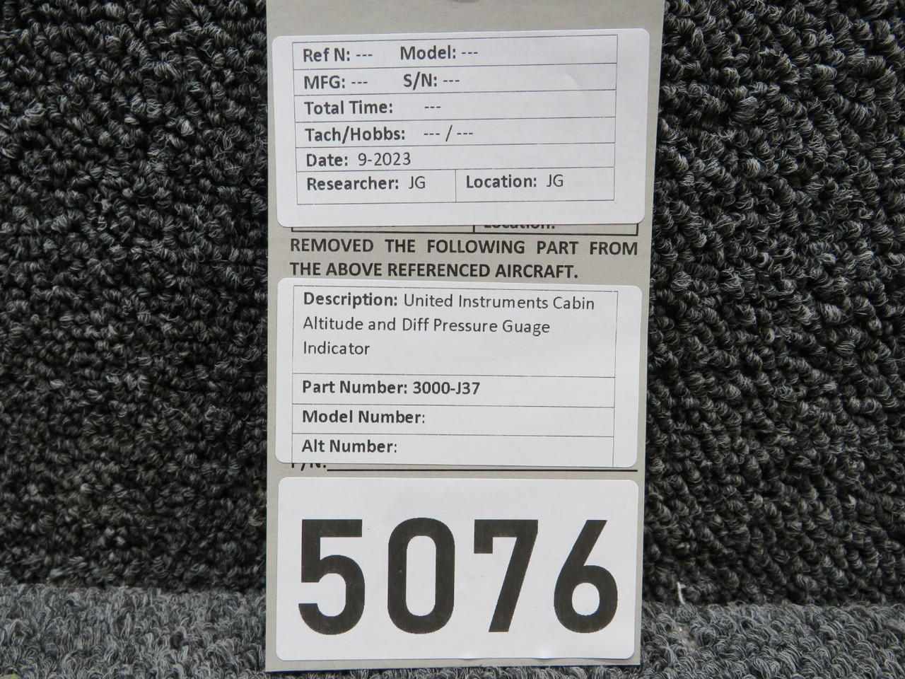 3000-J37 United Instruments DIff Pressure And Cabin Altitude Gauge ...