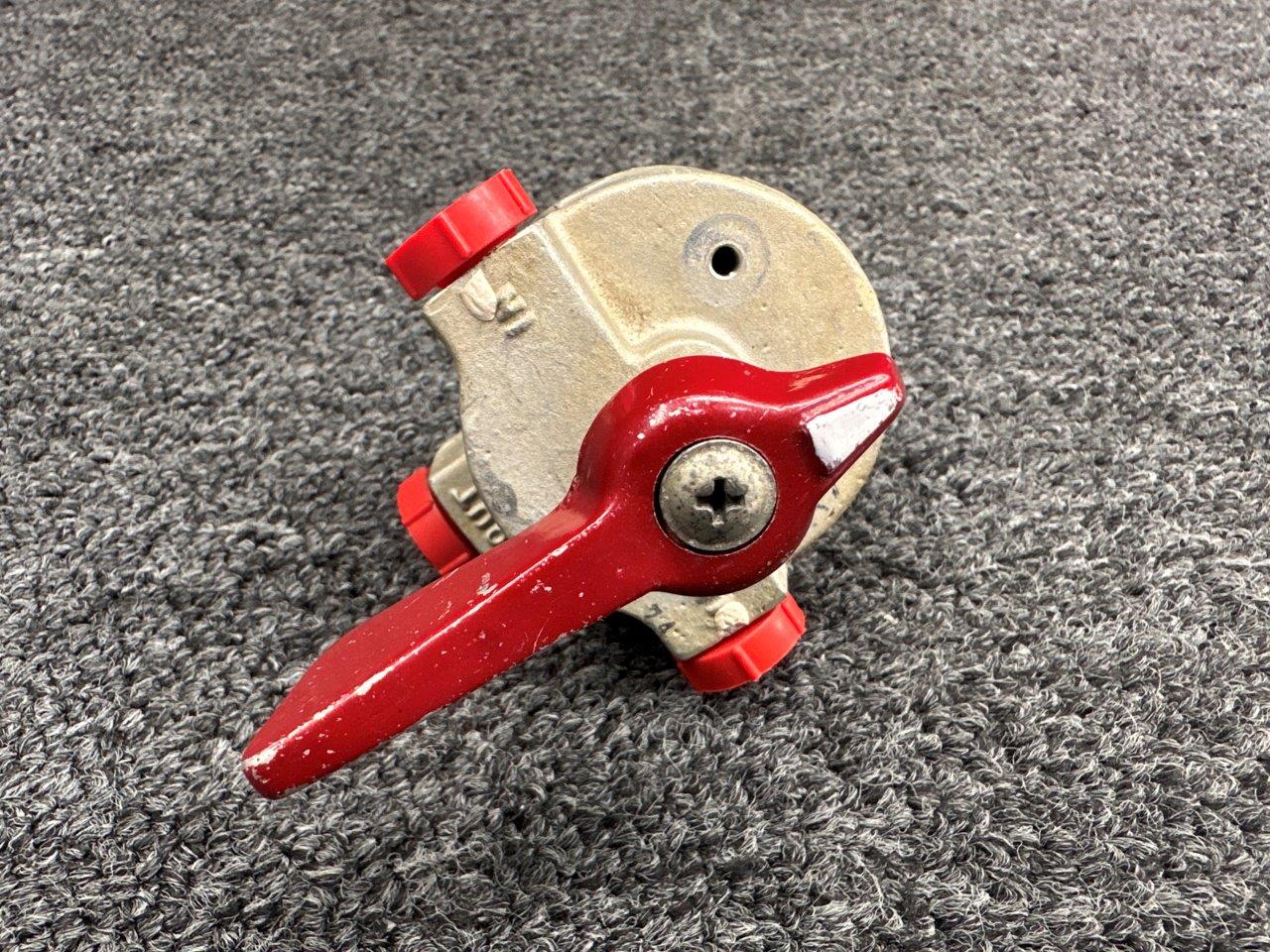 169-380086-1 Gerdes Products Fuel Selector Valve with Handle