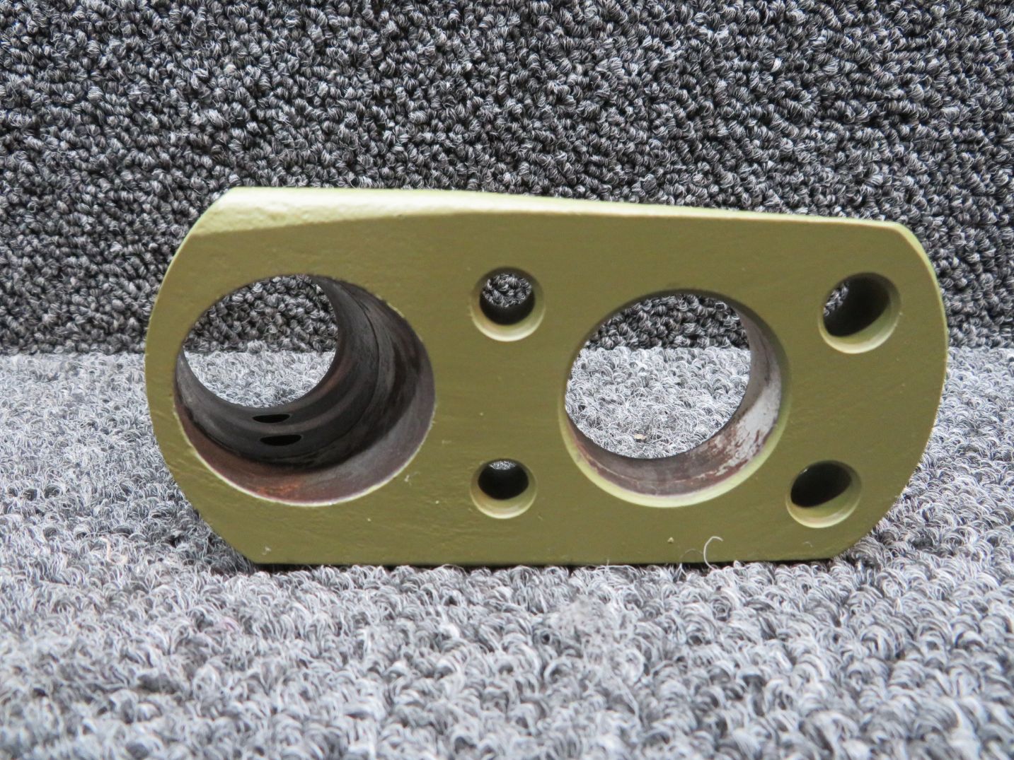 1741003-4 Cessna 177 Main Gear Wheel Attach Fitting Right Hand has PAI ...