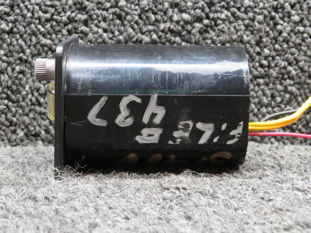 A-001 KS Avionics Voltage 14 Exhaust Gas Temperature Indicator