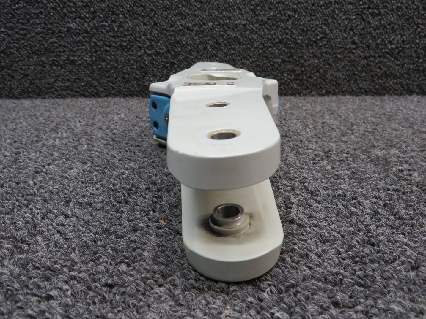 206-011-819-109 Bell 206B Tail Rotor Yoke Assembly For Sale