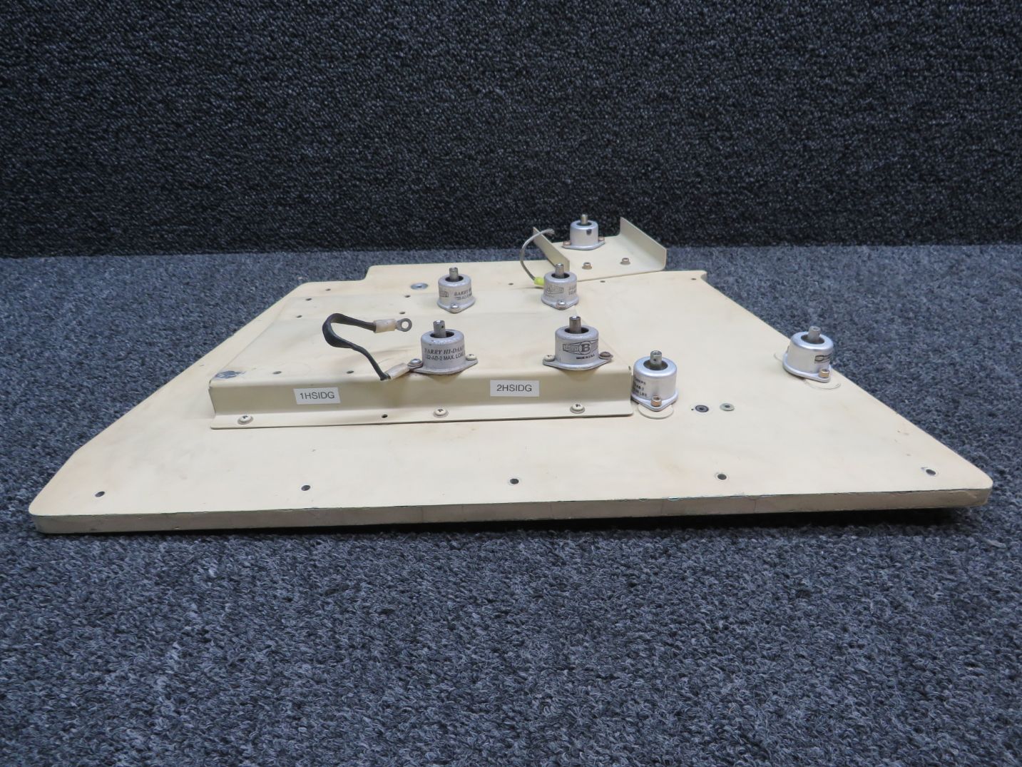 Bell 206B Radio Mounting Shelf with Barry Control Shock Mounts For Sale