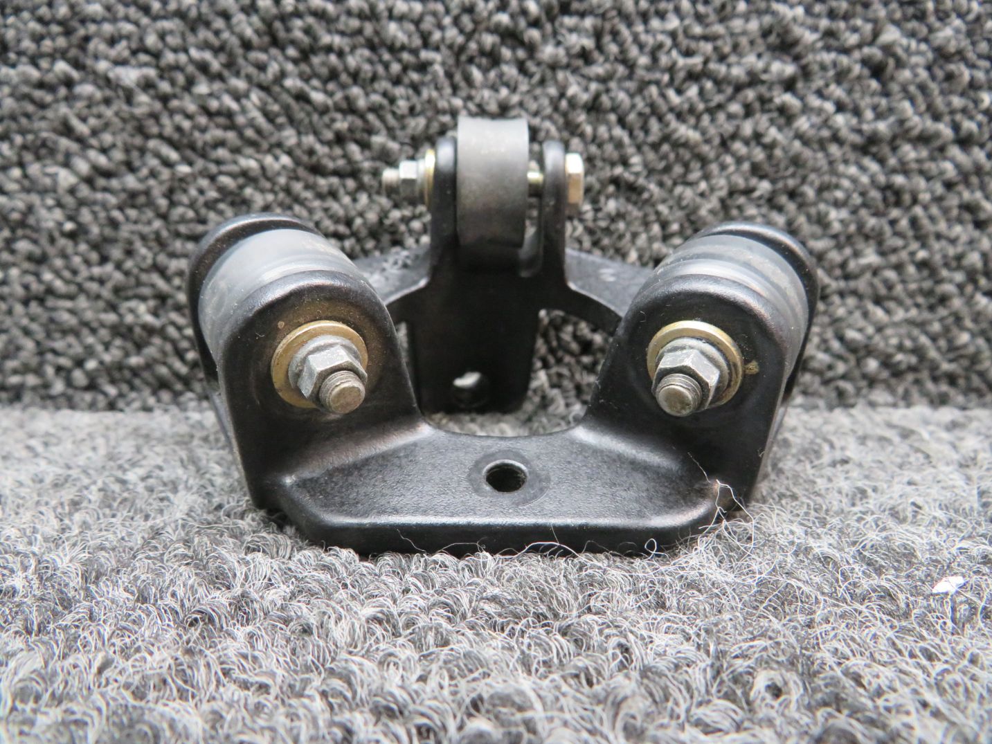 36-524103-1 Beechcraft A36 Pilot Control Collar Assembly has Rollers ...