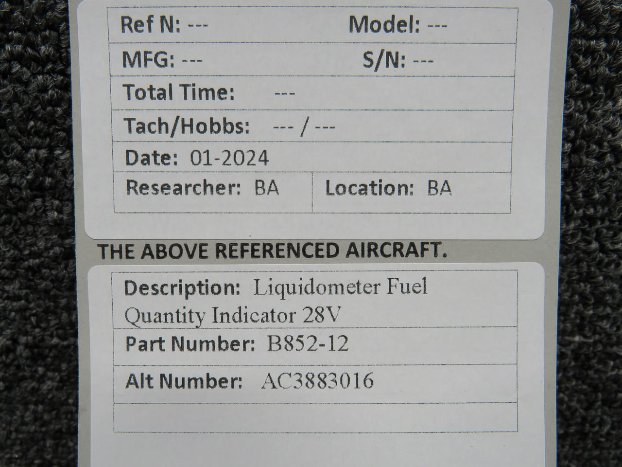 B852-12 (Alt: 3883016) Liquidometer Fuel Quantity Indicator (28Volts)