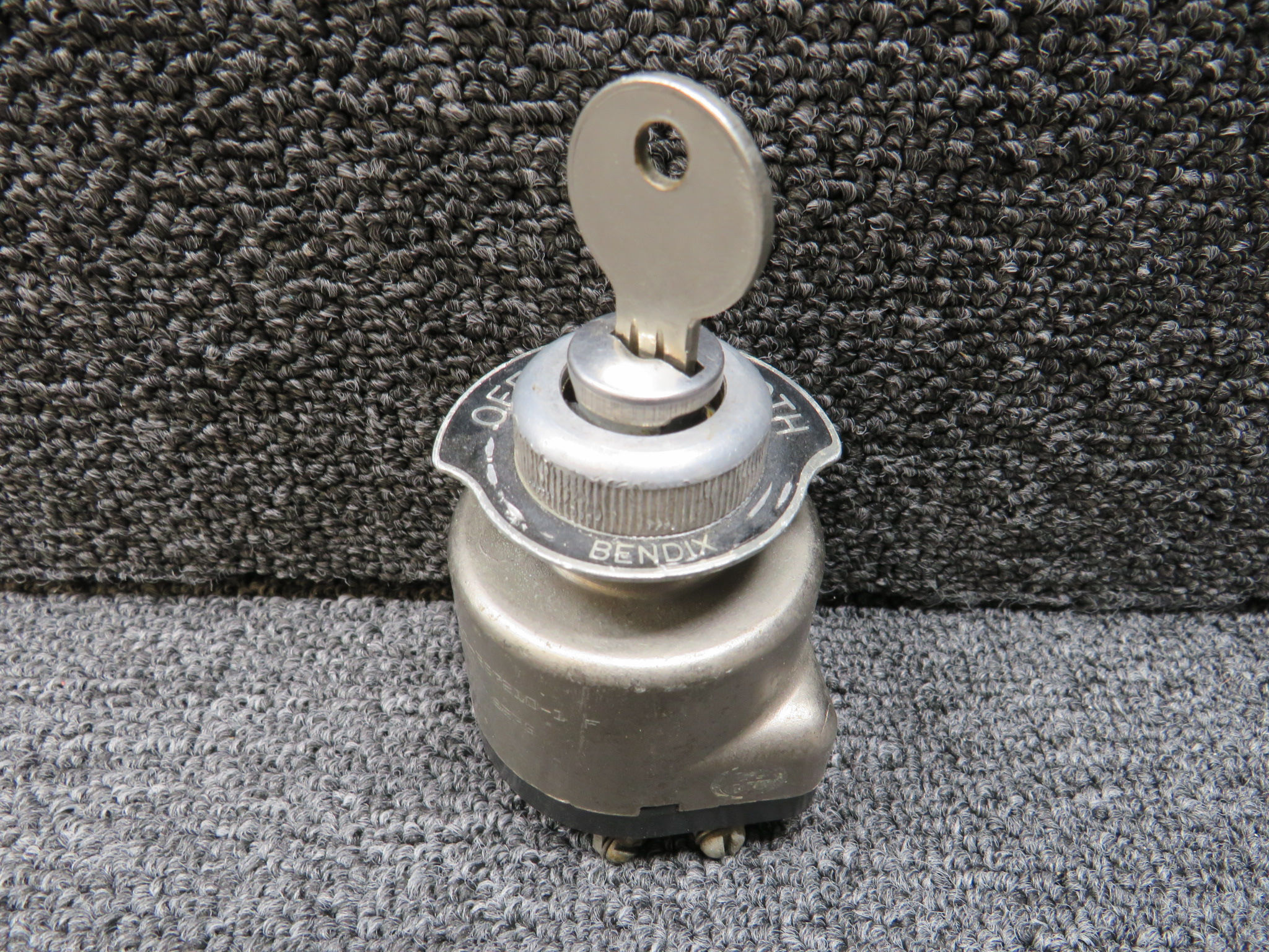 10-357210-1 Bendix Ignition Switch Comes with Key