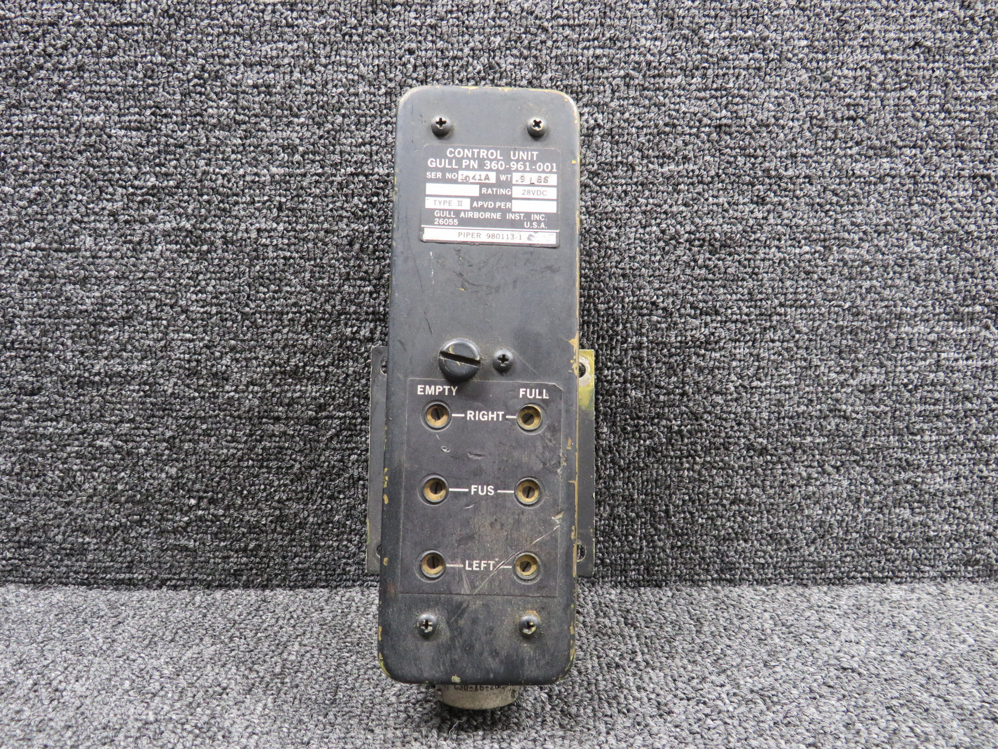 360-961-001 (Alternate: 980113-1) Gull Airborne Control Unit