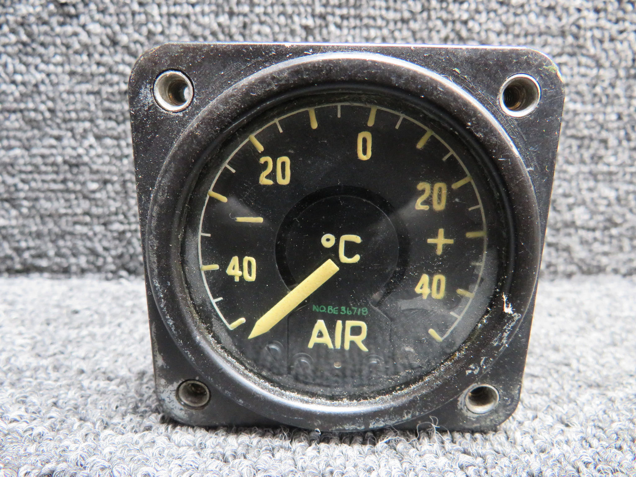 S63-4-929-AC F-27 Aircraft Air Temperature Indicator Gauge
