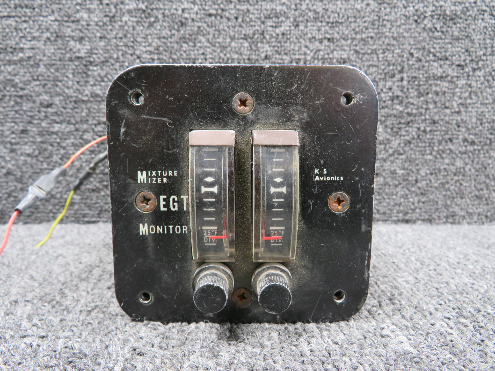 A101LR KS Avionics Exhaust Gas Temperature Indicator Gauge