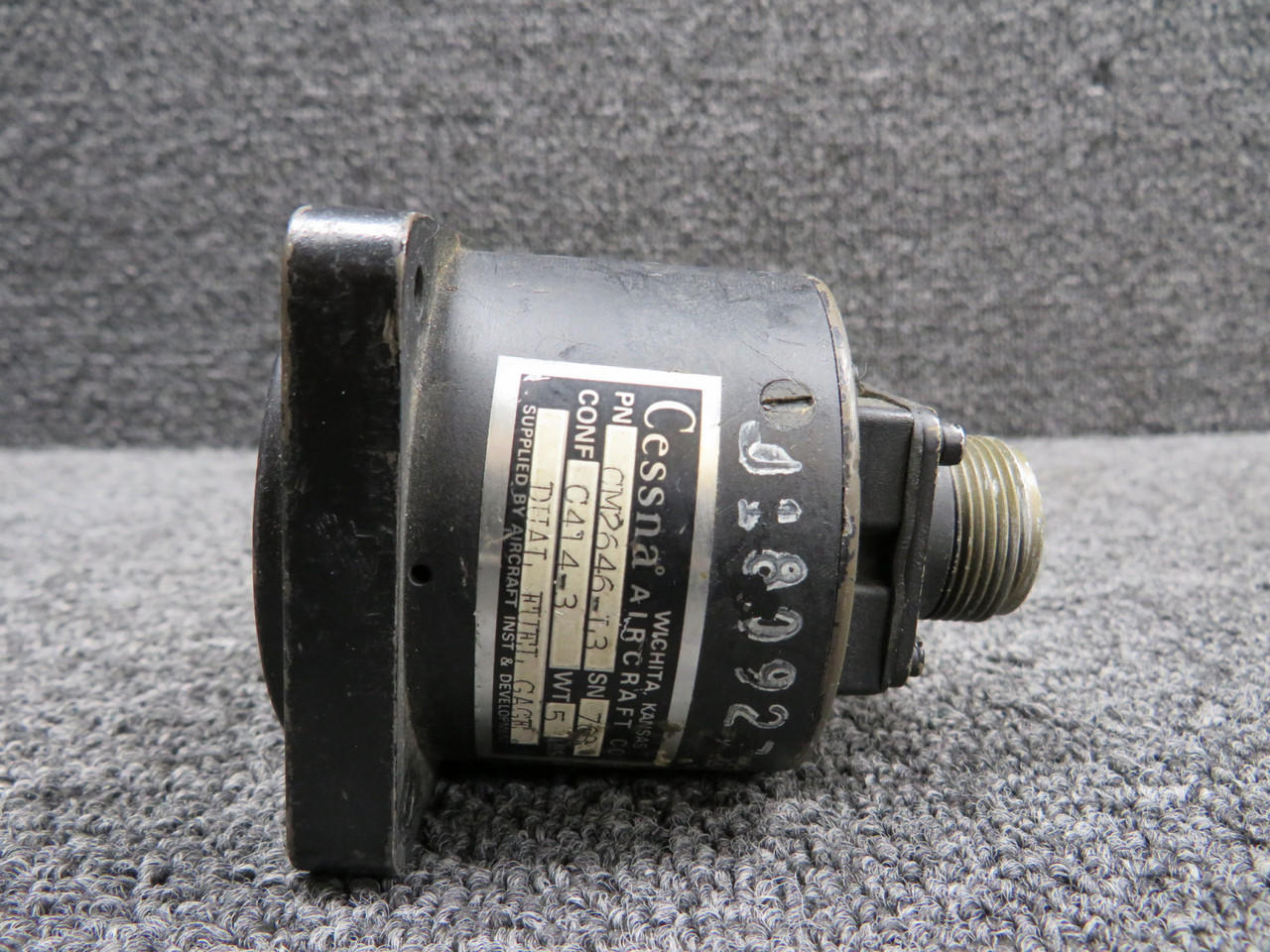 CM2646-L3 A.I.D Dual Auxiliary Fuel Indicator (Faded Numbers Indication)