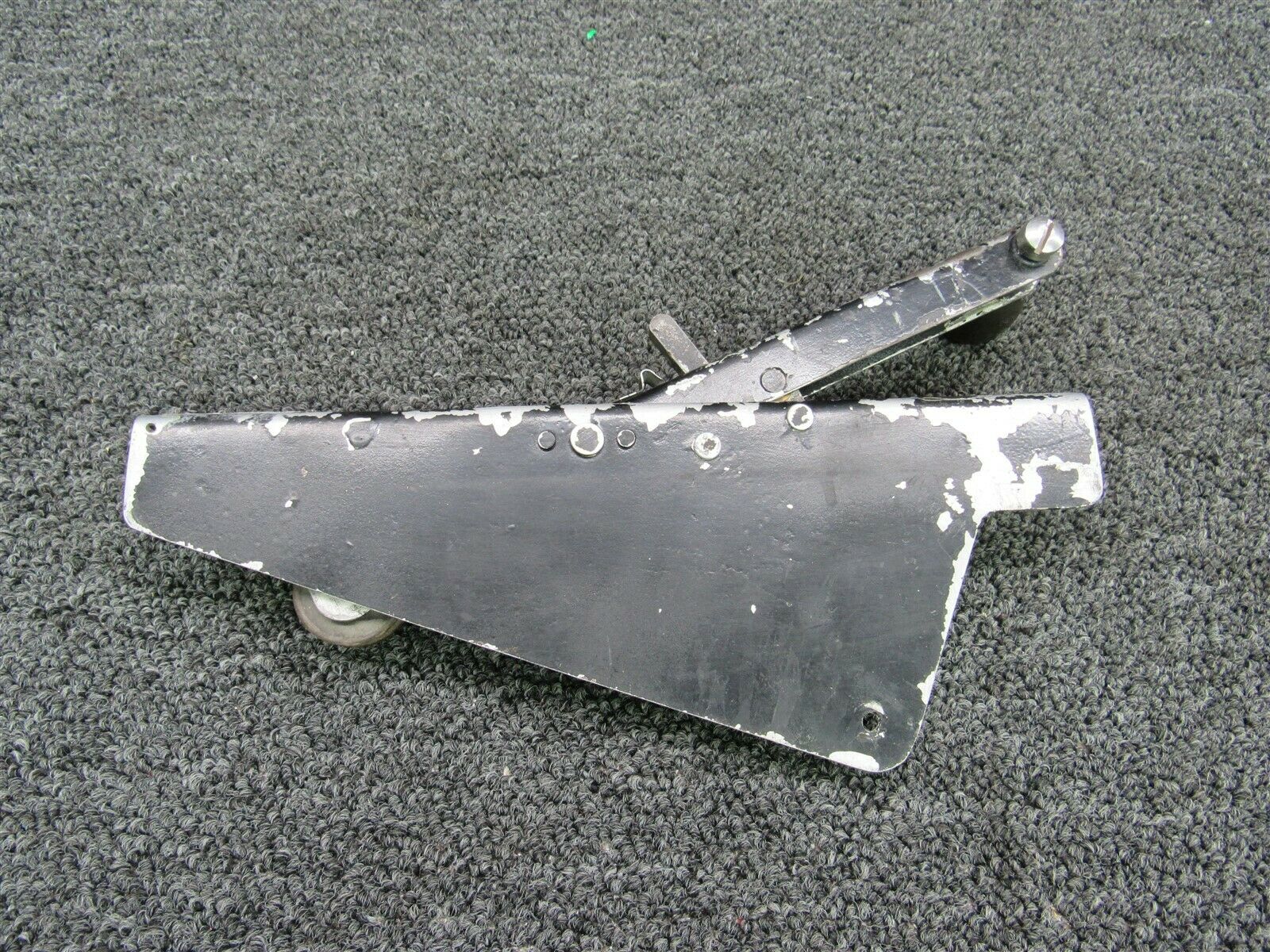 39036 / 54698 Cessna A185F Edo-Floats 597-2790 Handle & Bracket Float ...