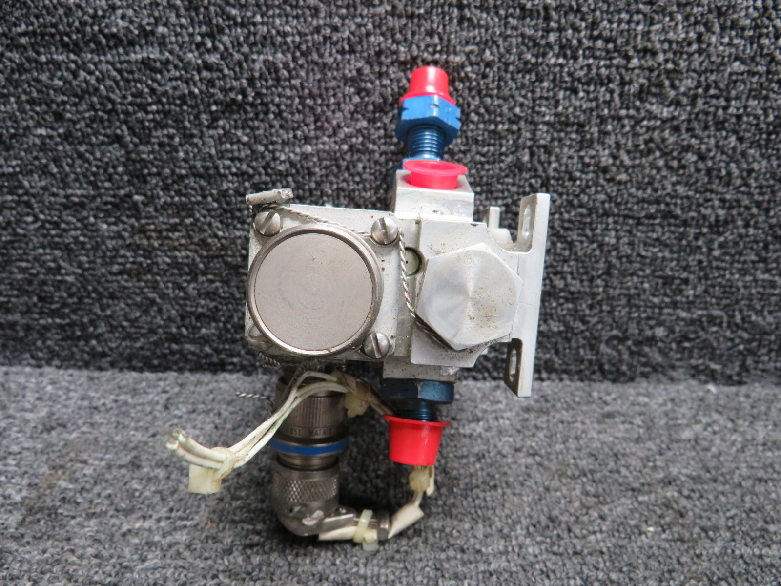 66720 Sterer Hydraulic Operator 3 Position 4 Way Valve Unit