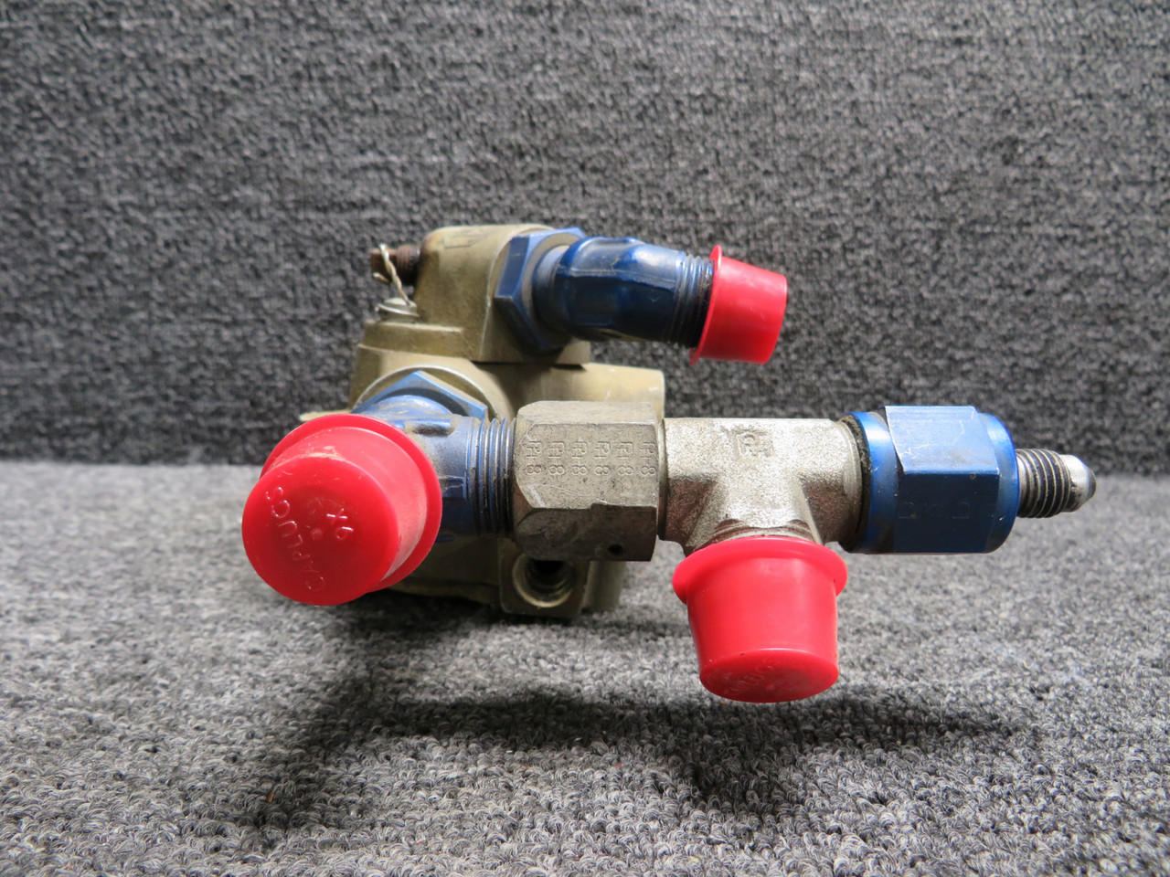 HE1728C H and E Fuel Selector Valve w Assembly