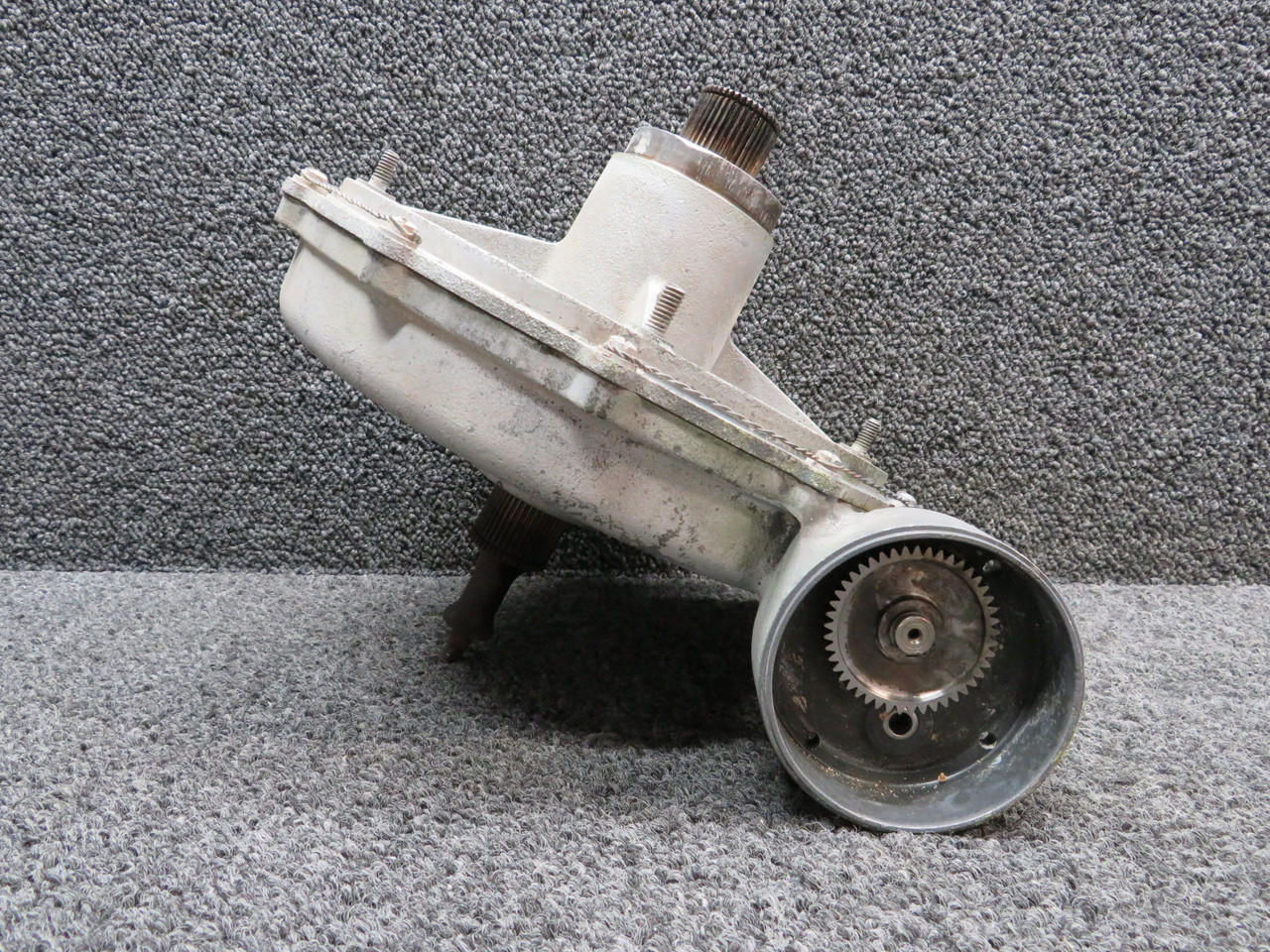 35-810084, 35-815020 Beechcraft M35 Landing Gear Retract Actuator ...