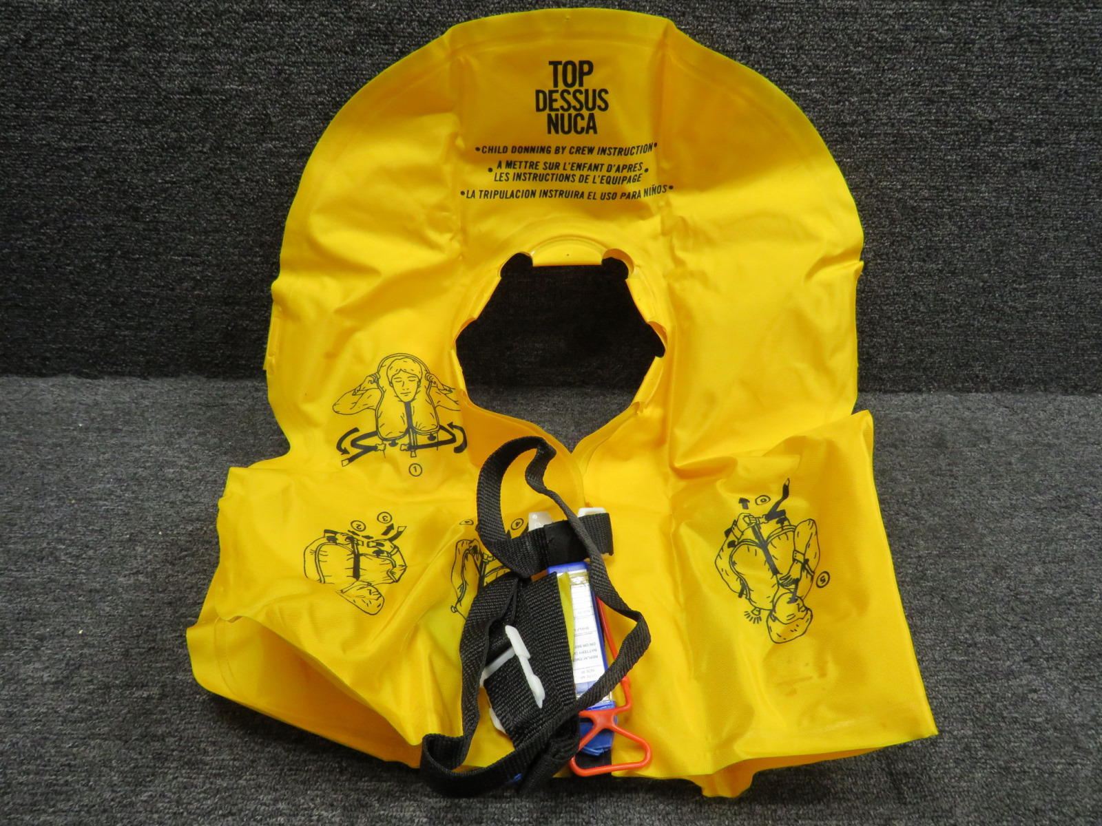3500-101 Hoover Life Vest (Display-Art Only)