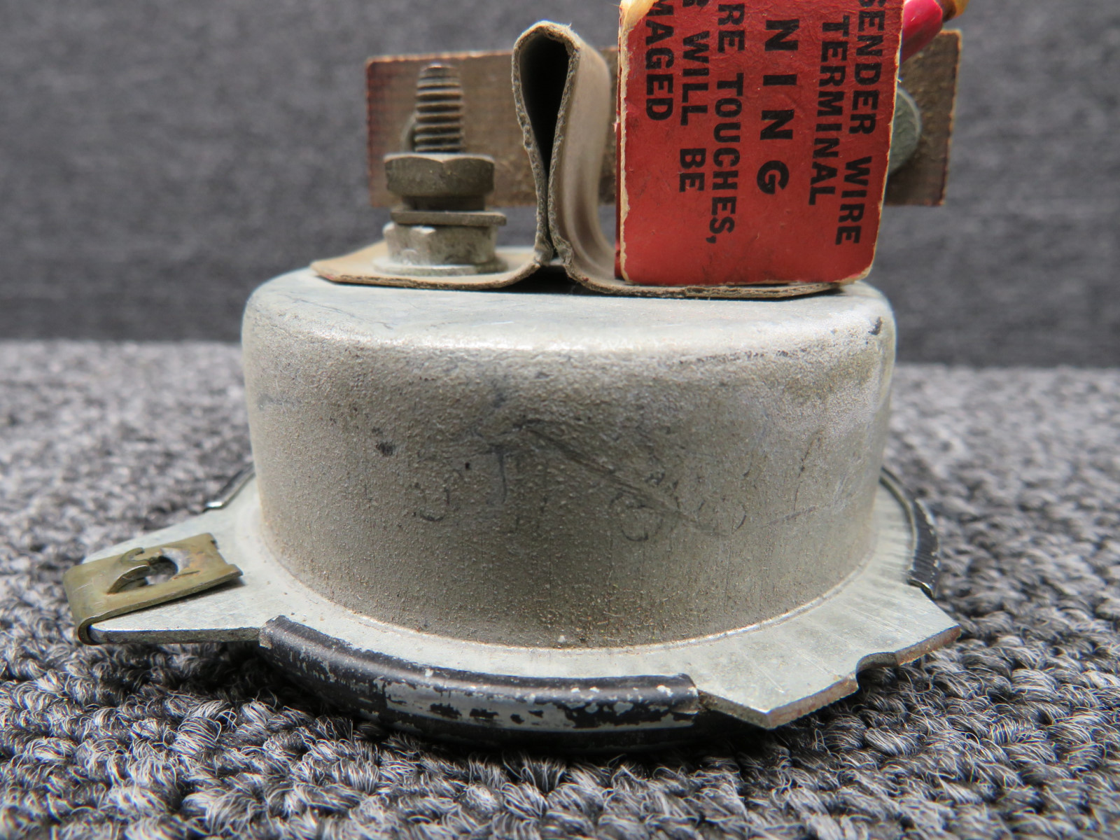 1518865 Mooney Fuel Gauge Indicator (Chipped Bracket)