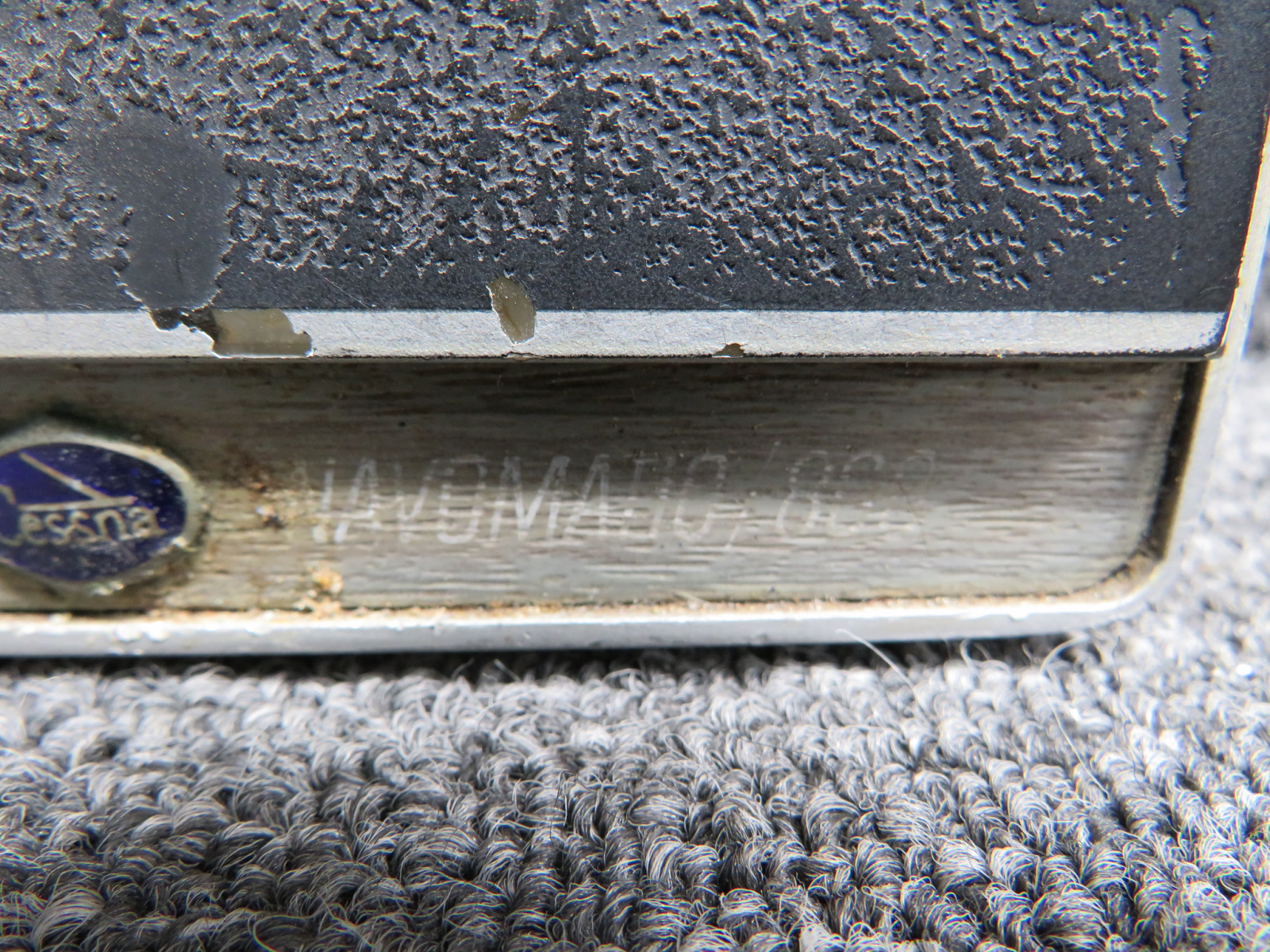 Navomatic-8G8 Cessna Autopilot Controller Unit (Worn Face)