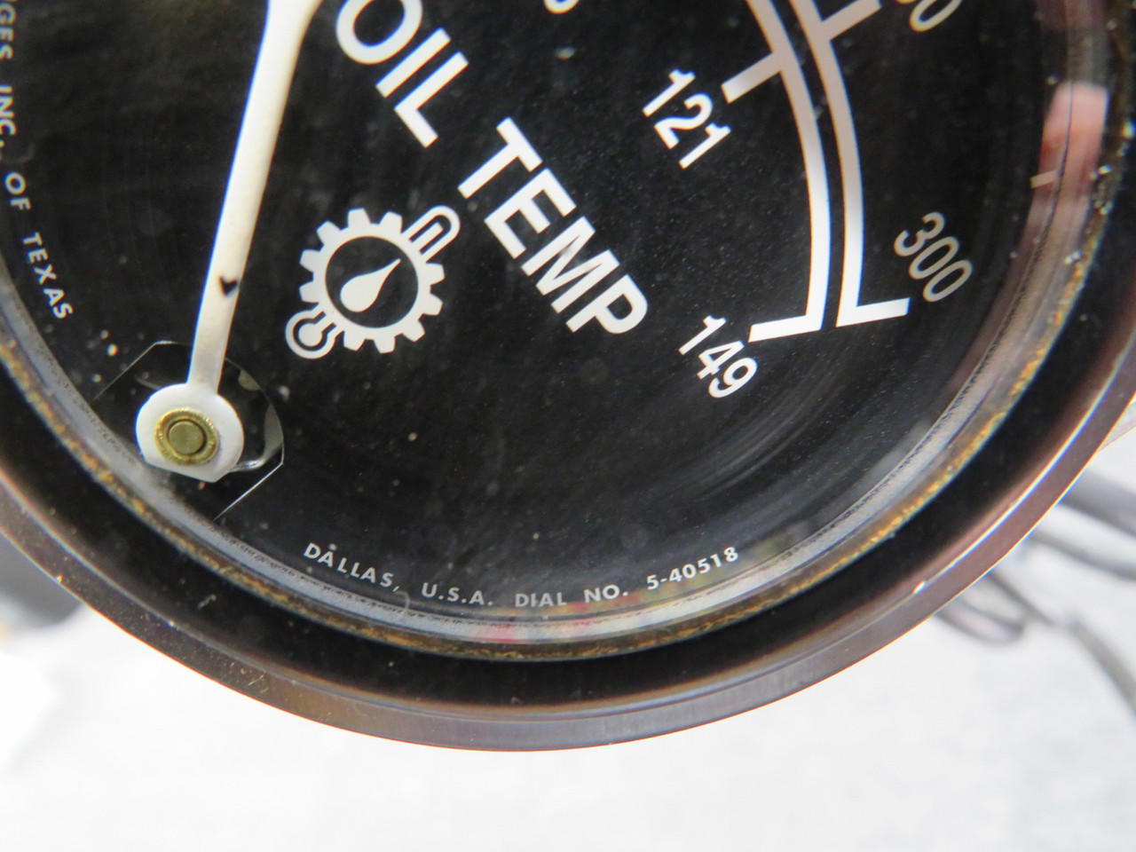 5-40518 Rochester Gauges Aircraft Oil Temperature Indicator Has ...