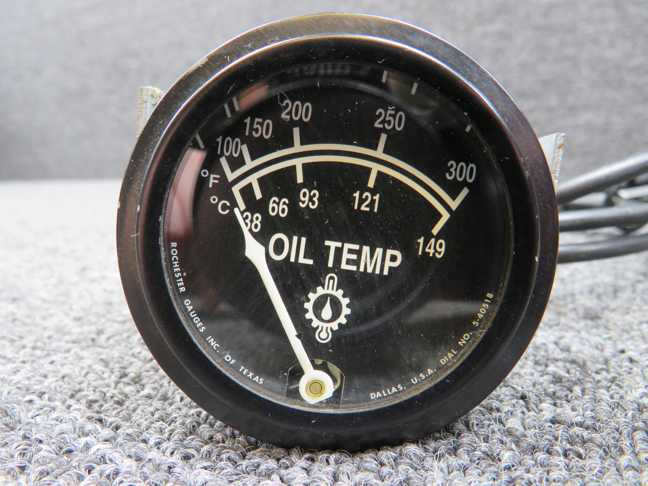 5-40518 Rochester Gauges Aircraft Oil Temperature Indicator Has ...