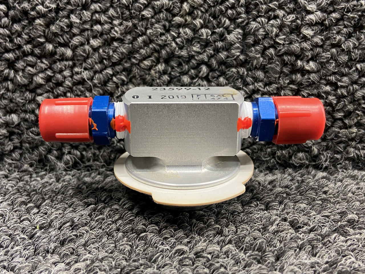 23599-12 Kodiak 100 Oxygen Single Outlet Port (Has Straight Fittings)