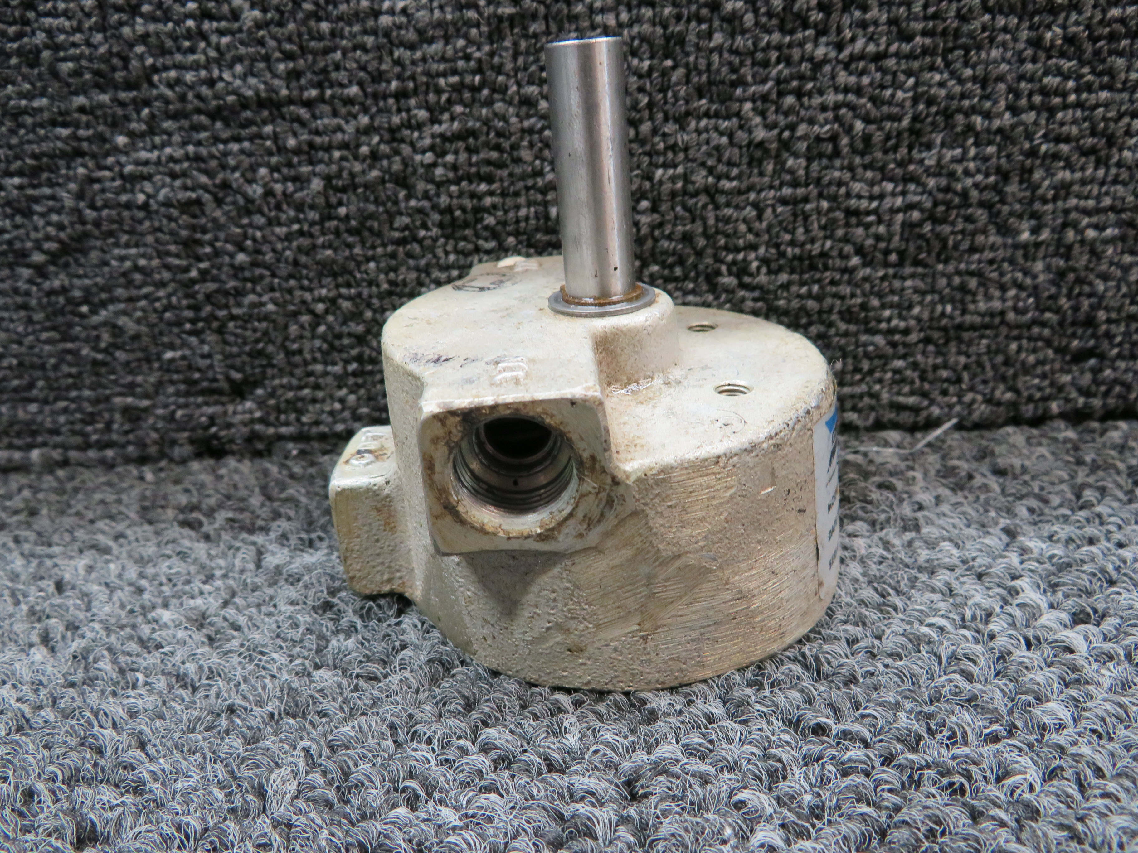 169-380086-1 Gerdes Parts Fuel Selector Valve has Missing Handle