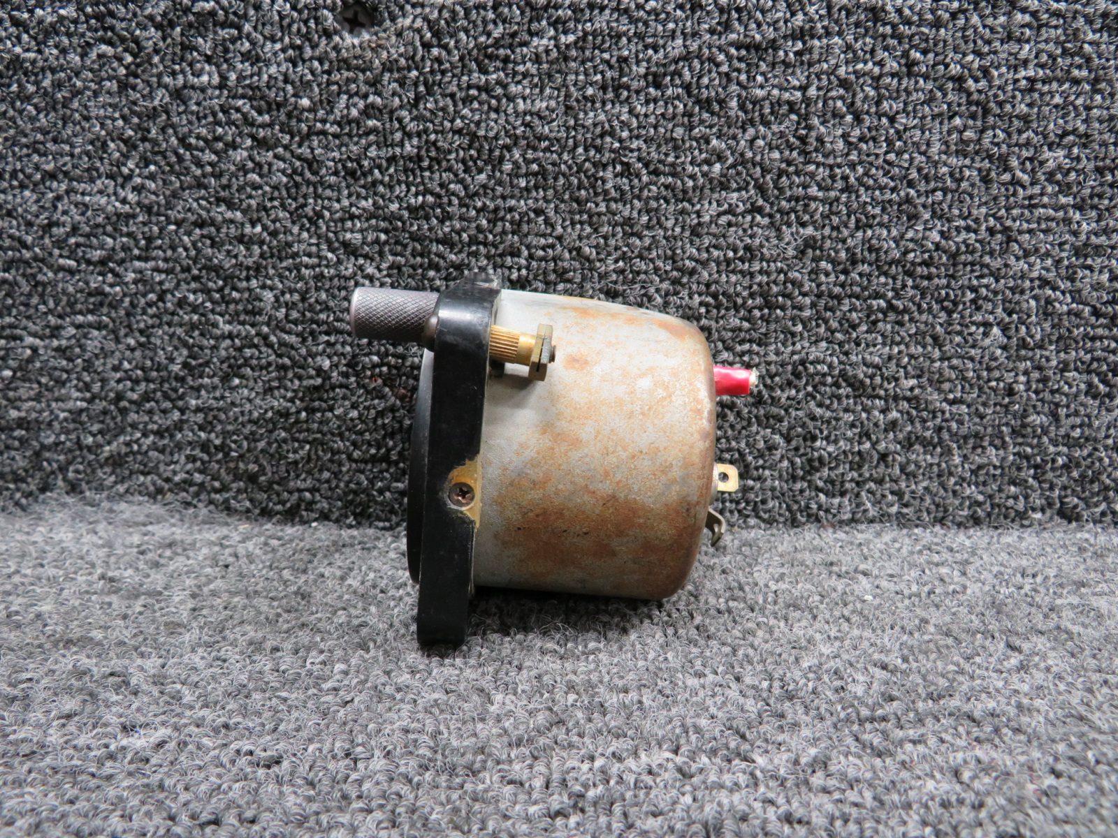 S1317N2 Borg Electric Clock Indicator (Worn and Chipped Face)