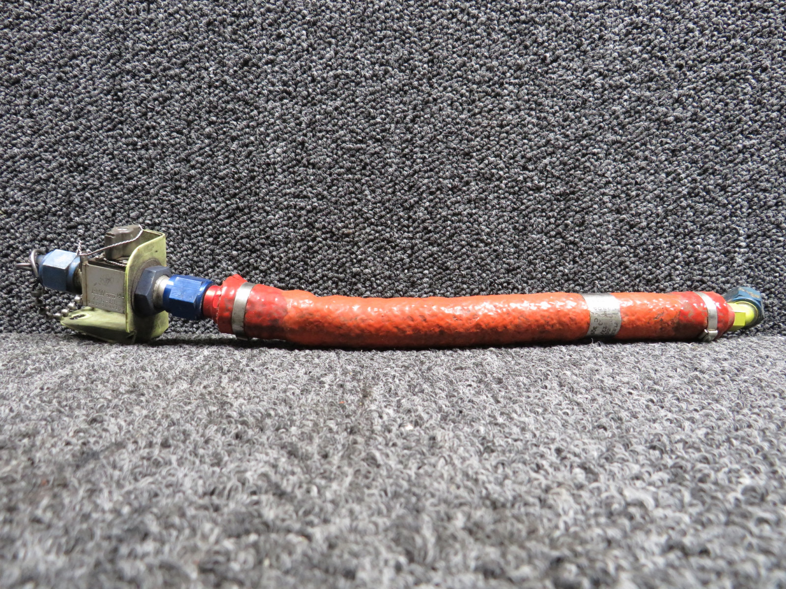 101-389015-3 AVI Shutoff Valve With Hose Assembly