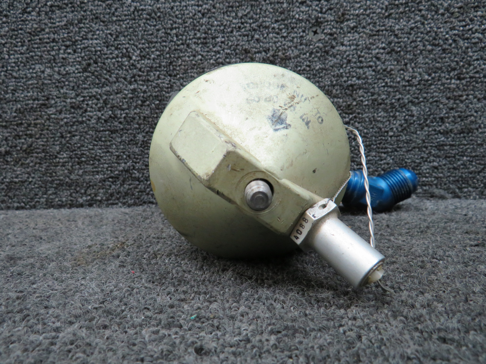 02W072322 (Alt: 758-647) Air-Maze Piper PA46-350P Fuel Filter Assembly Unit