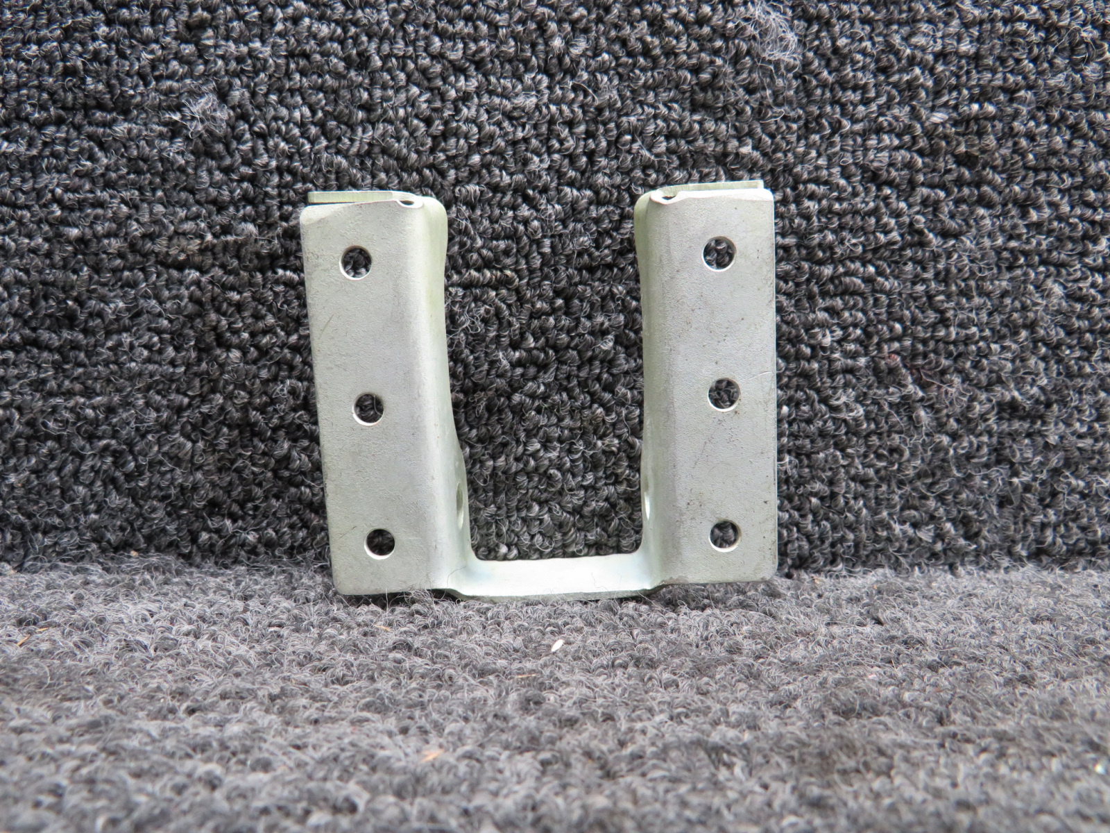 205-5-127-11 Saia Marchetti Bracket (New Old Stock) For Sale