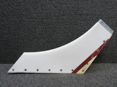 99619-007 Piper PA32R-301T Dorsal Fin Fairing (Striped, Minor Damaged)