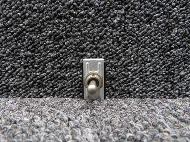 MS35059-21 (Alt: 8820K16) Cutler-Hammer Maintained Toggle Switch,On-Off-On