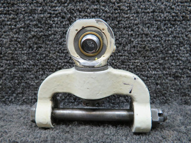 50-820103 Beechcraft 99 Nose Gear Steering Yoke Assembly (Chipped Paint ...