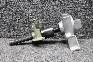 C301002-0203 Cessna T210L Flap Actuator Unit